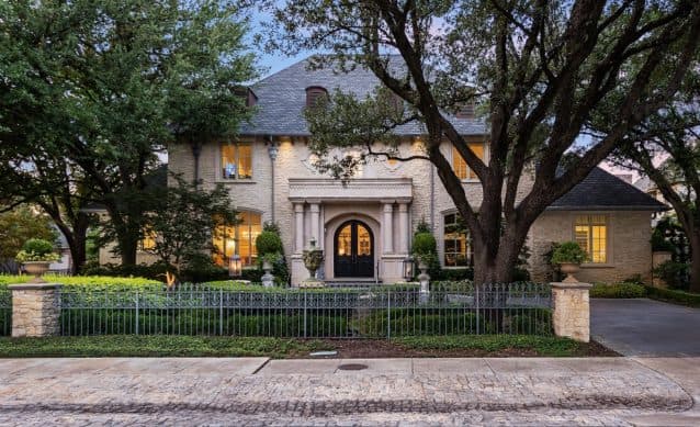 Joe Rogan's House in Austin is a $14.4M Lakeside Retreat (PHOTOS)