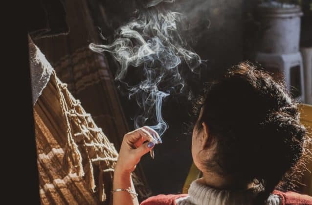 How To Set Up a Killer Smoking Room at Home