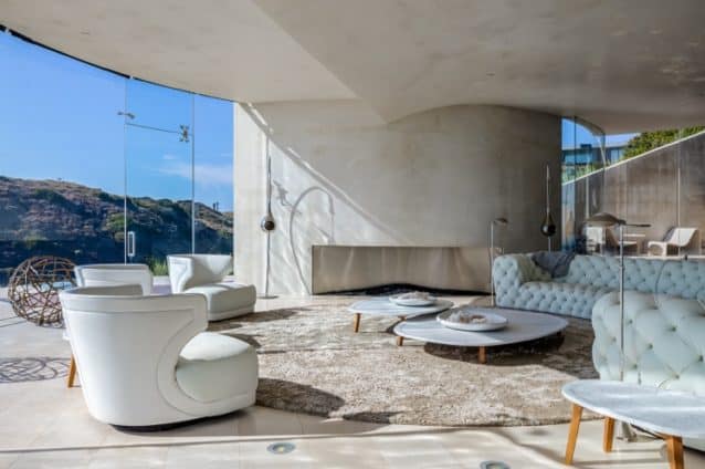 Alicia Keys' house in San Diego is a futuristic clifftop mansion