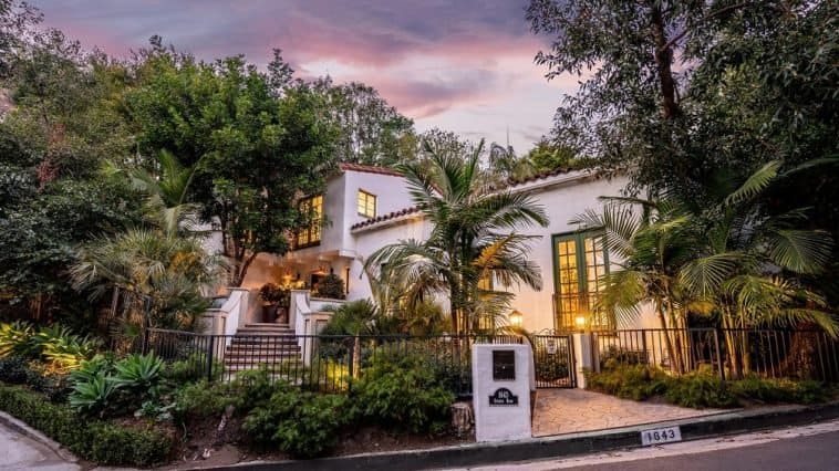 Where Does Keanu Reeves Live? The Deets on the Actor's Home in L.A.