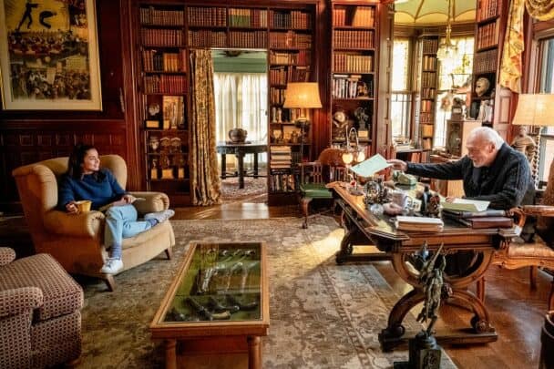 Unveiling the Mystery Behind the Sprawling 'Knives Out' House