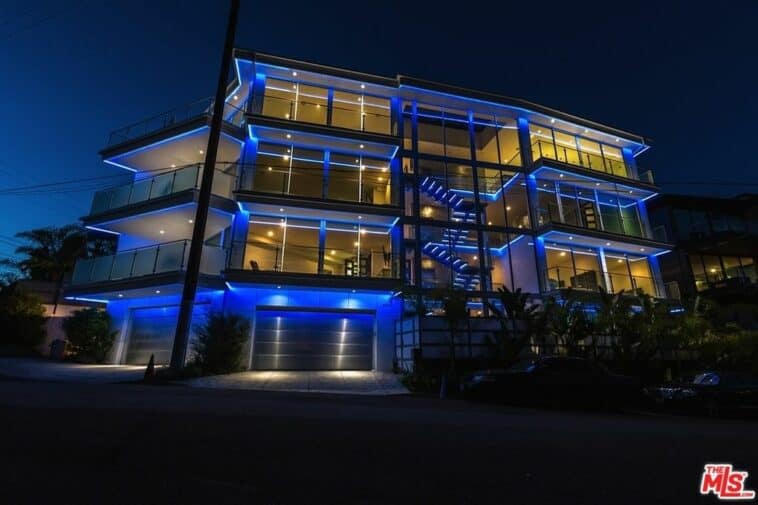 Hype House: the TikTok Mansion Owned by the Internet's Biggest Stars