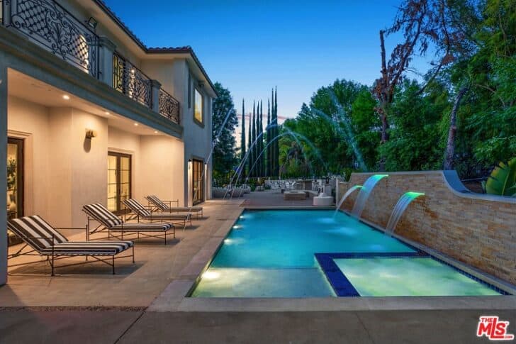 A Look Inside JoJo Siwa's $3.5 Million Mediterranean-Style Mansion