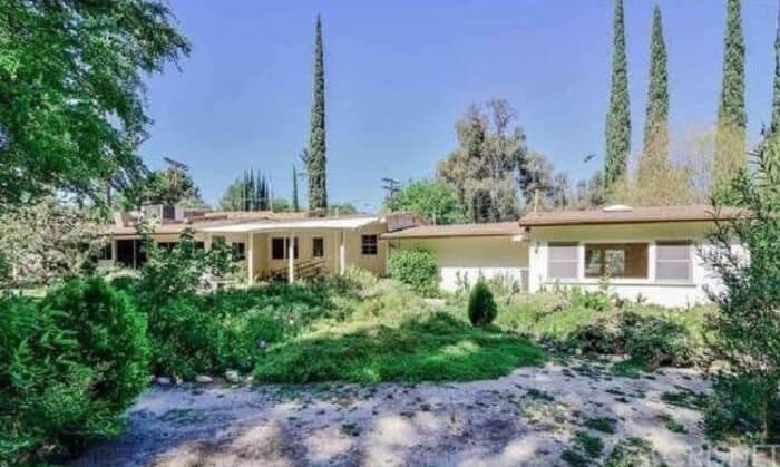 A Look Inside JoJo Siwa's $3.5 Million Mediterranean-Style Mansion