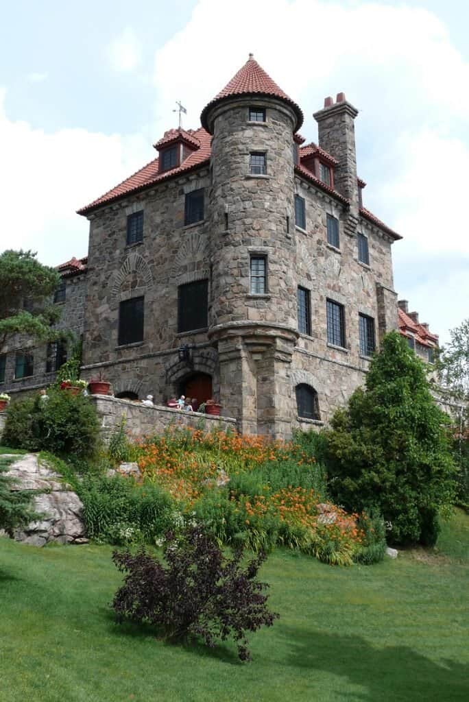5 New York Castles To Make You Feel Like You’re in Europe