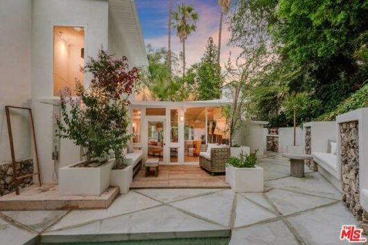 Doja Cat Lives in a $2.2M Beverly Hills Home With Distinctive Flair
