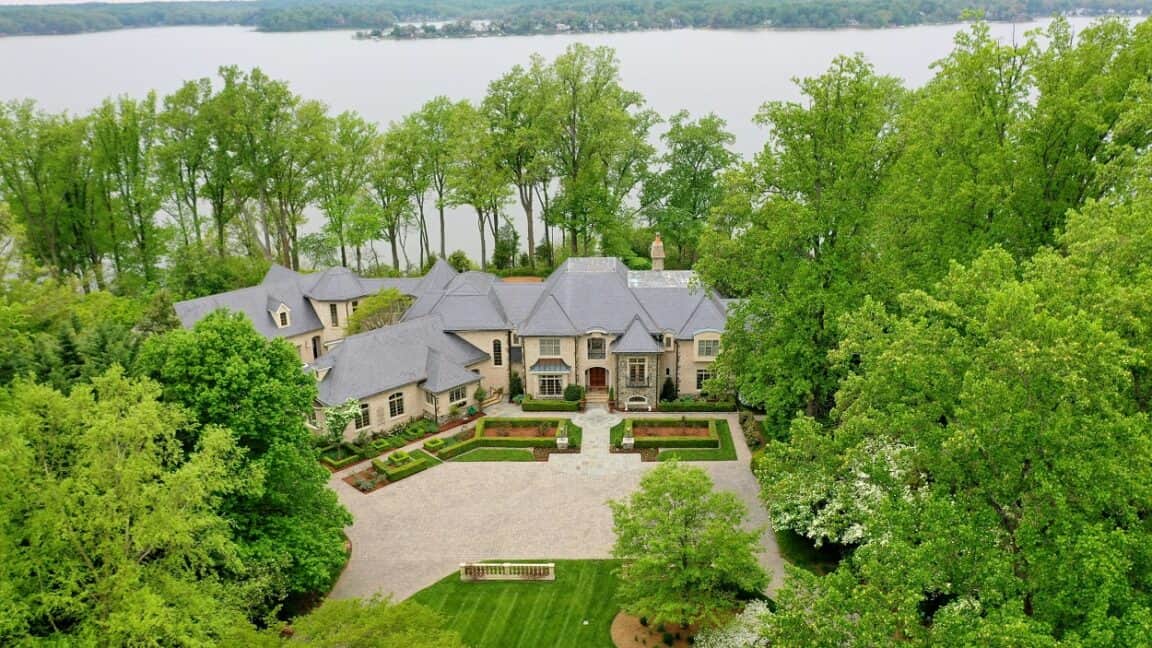 Rapper Rick Ross' house in Atlanta is a 109-room beast of a mansion