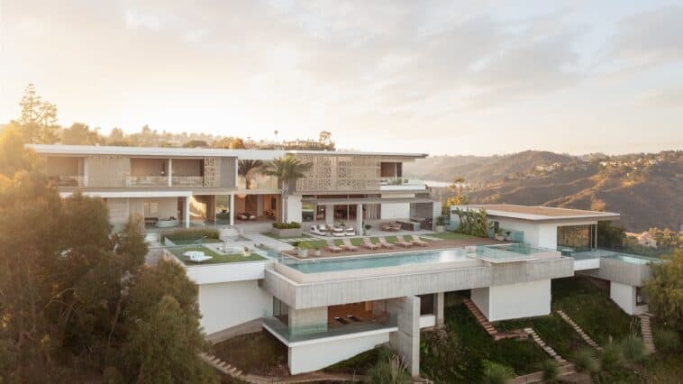 The Beverly House: where 'The Bodyguard' was filmed and Beyonce shot ...