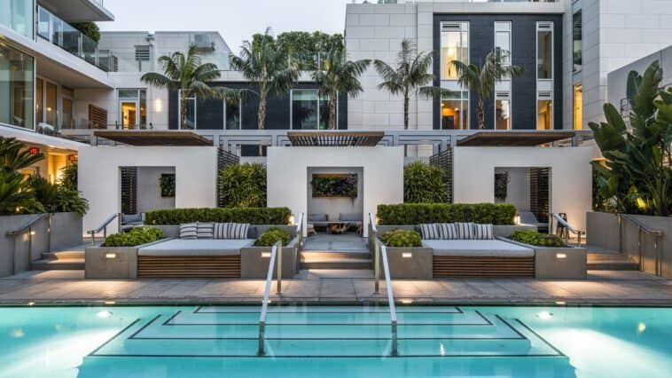 The Beverly House: where 'The Bodyguard' was filmed and Beyonce shot ...