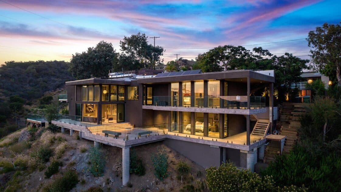 The Beverly House: where 'The Bodyguard' was filmed and Beyonce shot ...