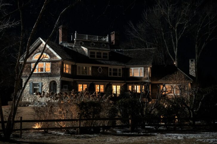 'The Watcher' house: Facts vs. fiction, the true story of 657 Boulevard