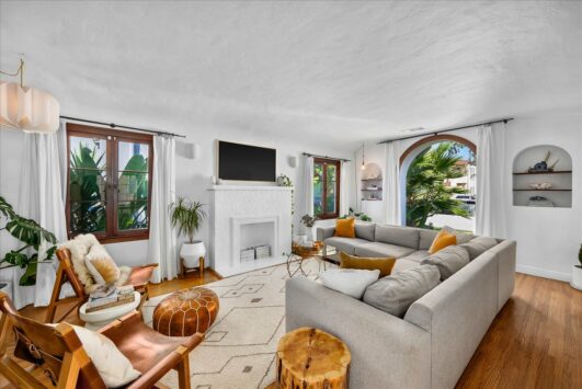 How much did the Instagram-famous Blanco Bungalow sell for?