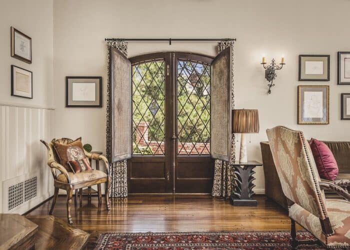 You can rent Walt Disney's storybook house in Los Angeles - but it won ...
