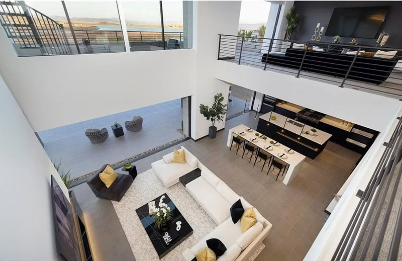 Daniel Negreanu's new Vegas home, a poker legend's playground