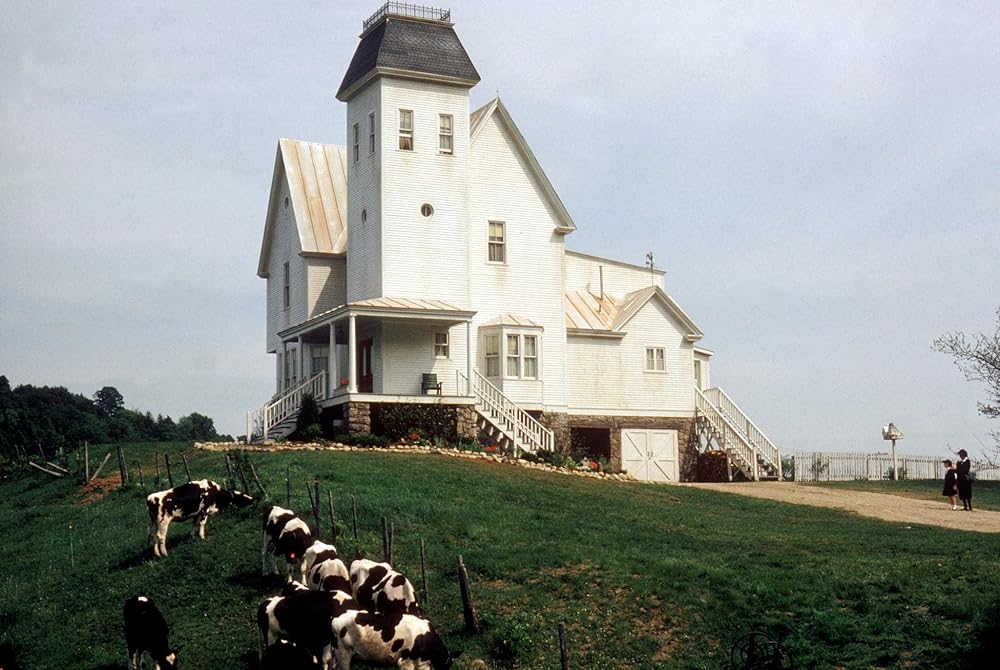 17 iconic Victorian houses every movie lover will recognize
