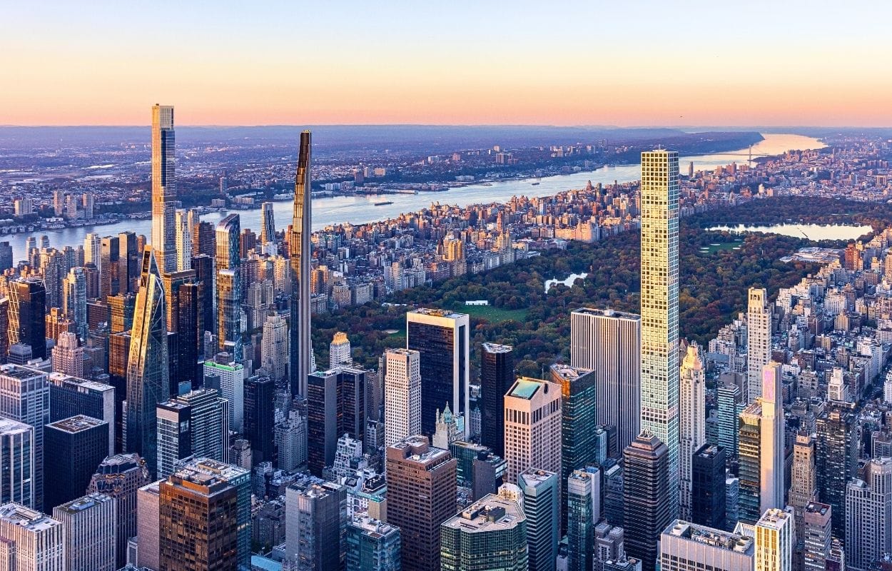 This $90M NYC apartment at 432 Park Avenue was built like a billionaire ...