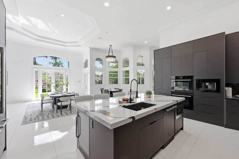 This $2.25M Davie, FL estate sits on the largest lot in Emerald Springs ...